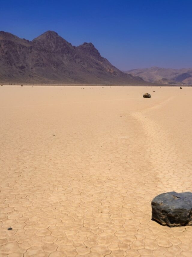 How to Visit Racetrack Playa & See the Sliding Rocks Story - Divergent ...