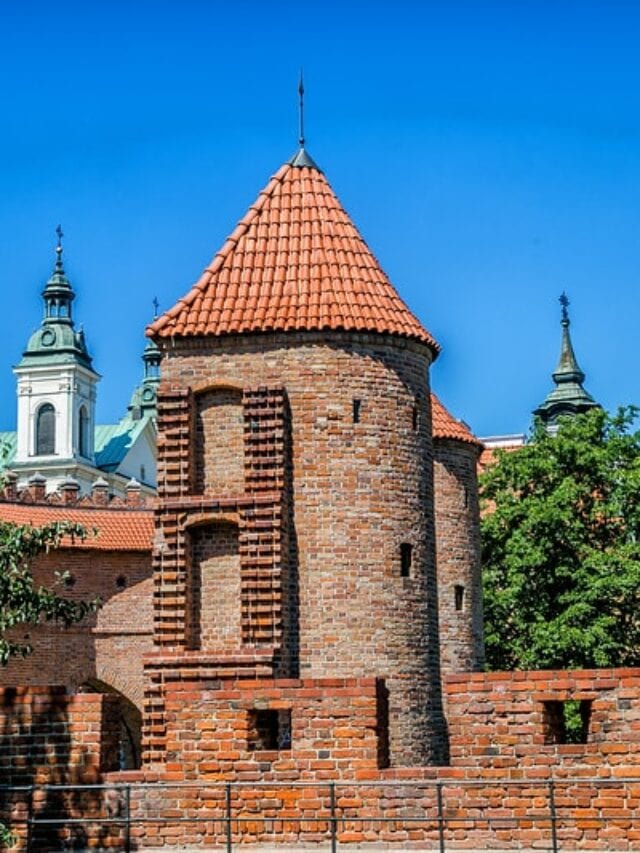 15 Best Things to Do in Warsaw, Poland Story - Divergent Travelers